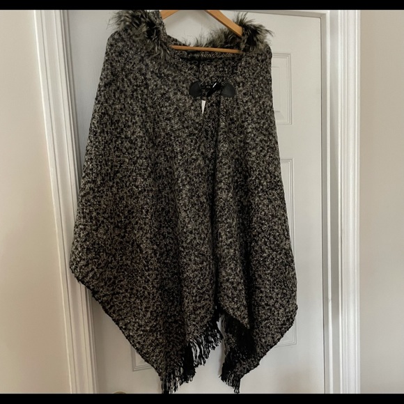 BCBGMaxAzria | Jackets & Coats | Nwt Bcbg Hooded Cape | Poshmark